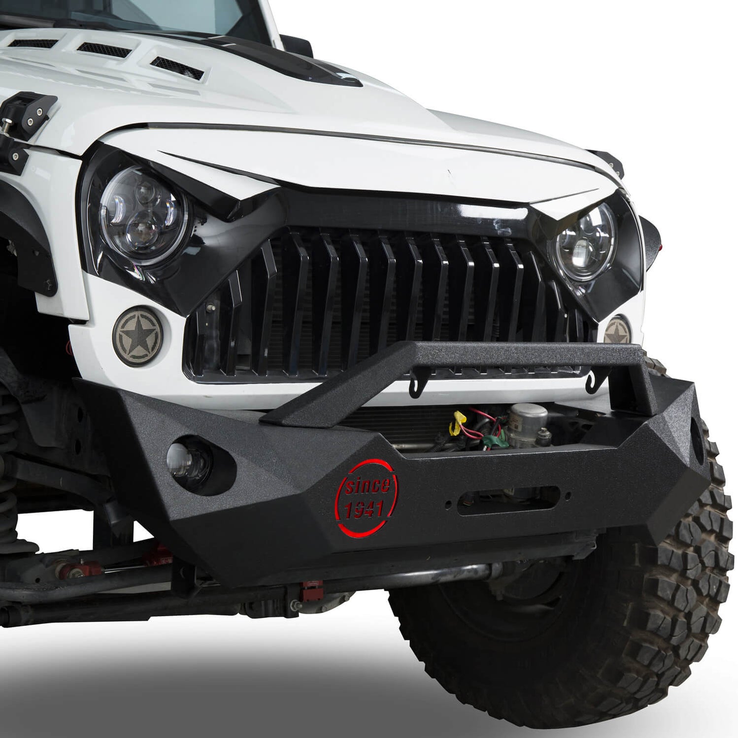 Rock Crawler Front Bumper & Different Trail Rear Bumper w/Tire Carrier ...